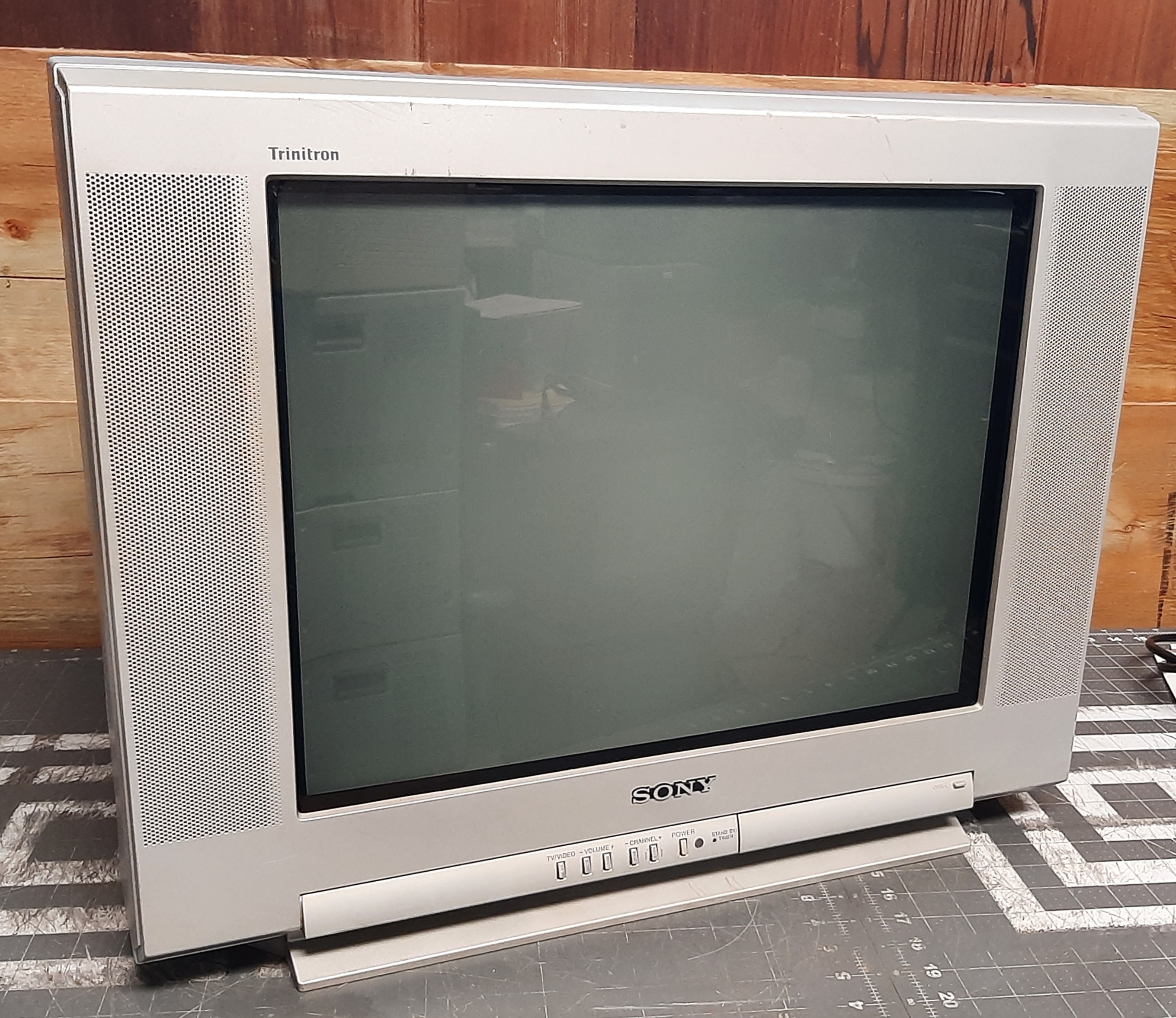 Sony KV-20FS100 | CRT Database